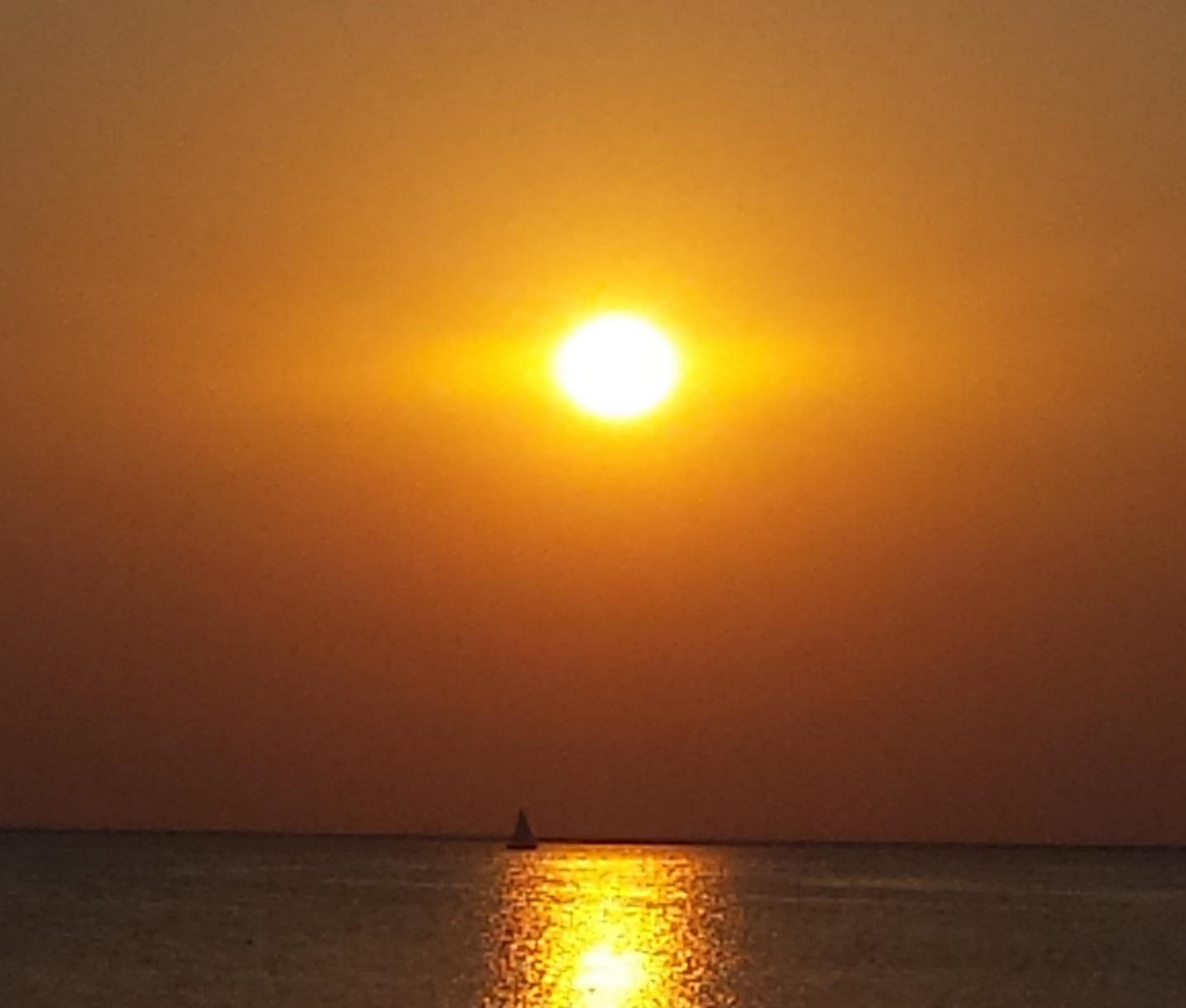 Lezersfoto: de avondzon op zijn mooist - Friesland Post
